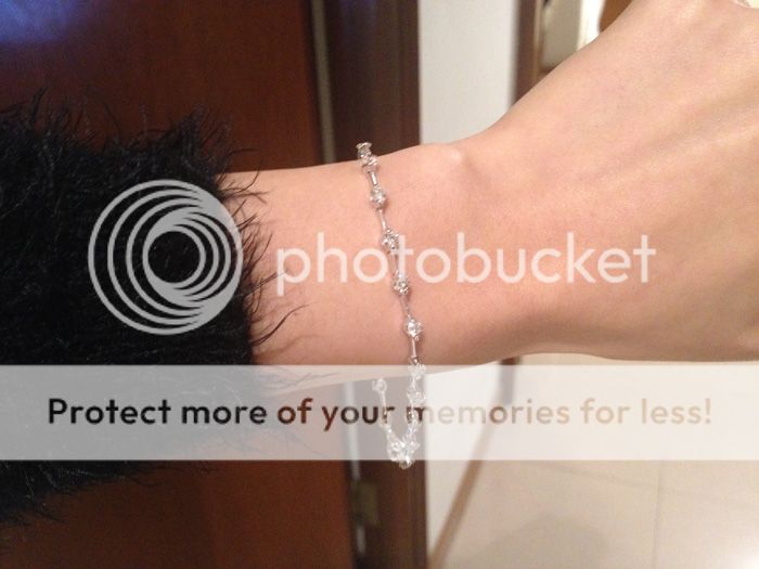 how loose do you wear your DBTY bracelet? | PurseForum
